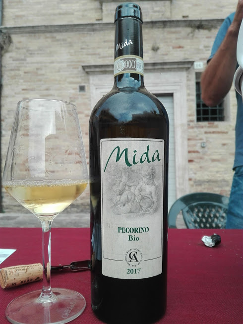 Vini di confine: Marche in Vino Veritas ad Offida, degustazione vini ...