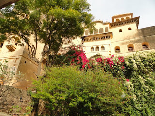 Outstanding India: Neemrana Fort - Jaipur