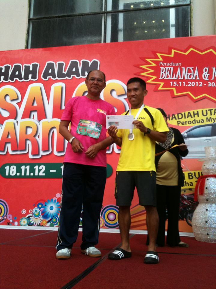 Penonton: BJ Mini Marathon 2012 - Top 3 Winners