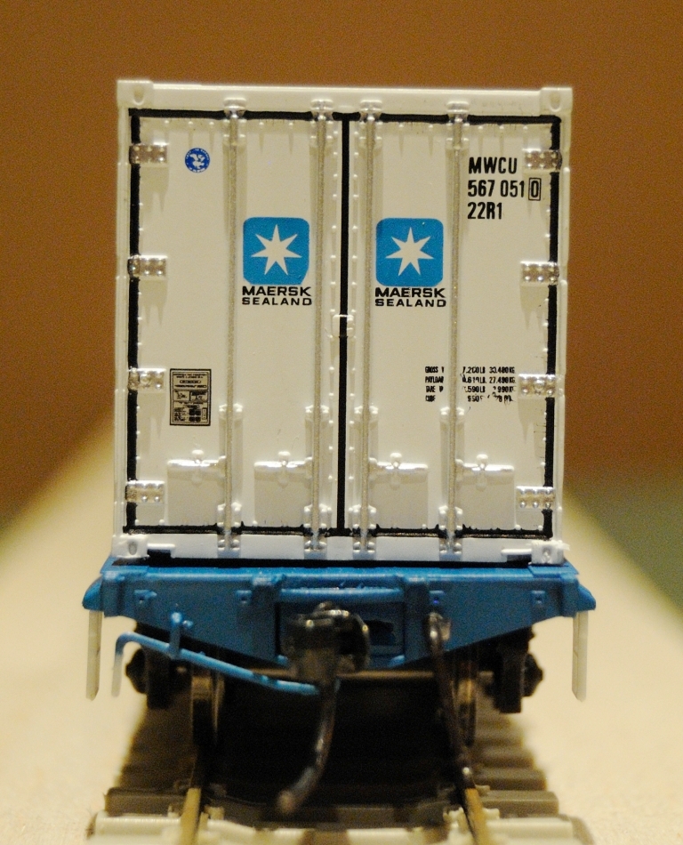 Andrew's Main South Line: C-Rail Intermodal HO containers.