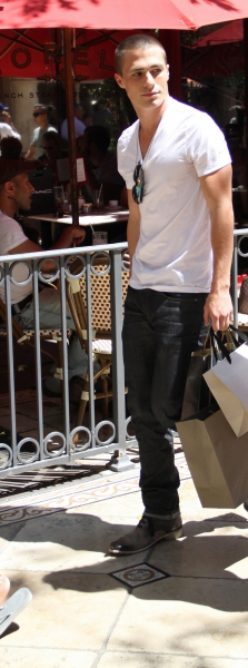 Colton Haynes New Buzz Cut | Oh yes I am