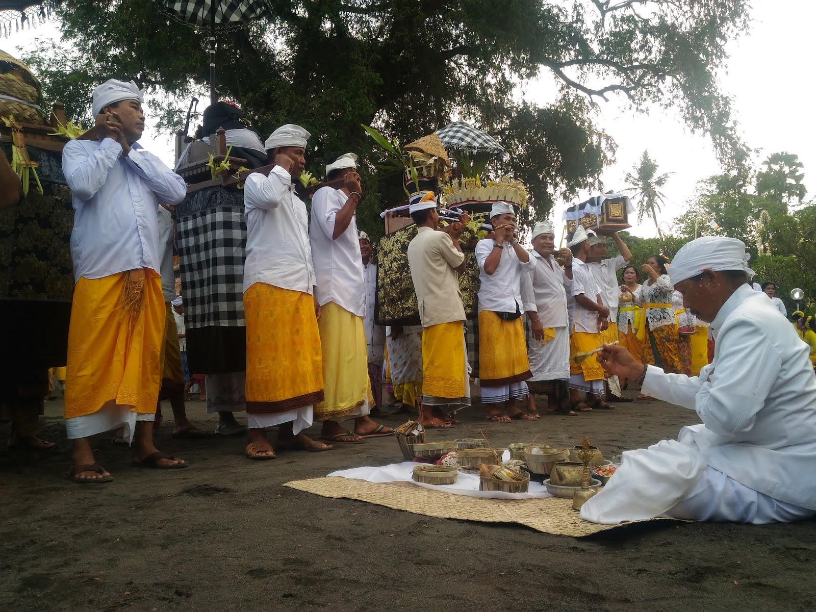 Nyepi Segara, Ucap Syukur Atas Karunia Dewa Baruna - balisaja.com