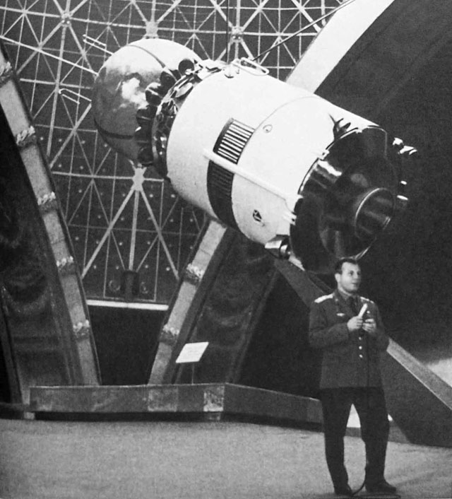 SIGLO XXI: -R-7 SEMYORKA-EL PIONERO-