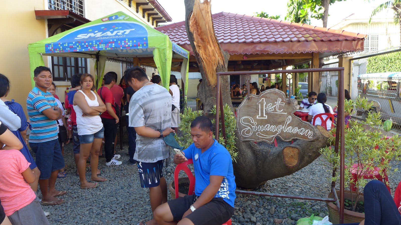 Pork in the Road: I'd Queue for You -- Sinanglaw at 1st Sinanglaoan ...