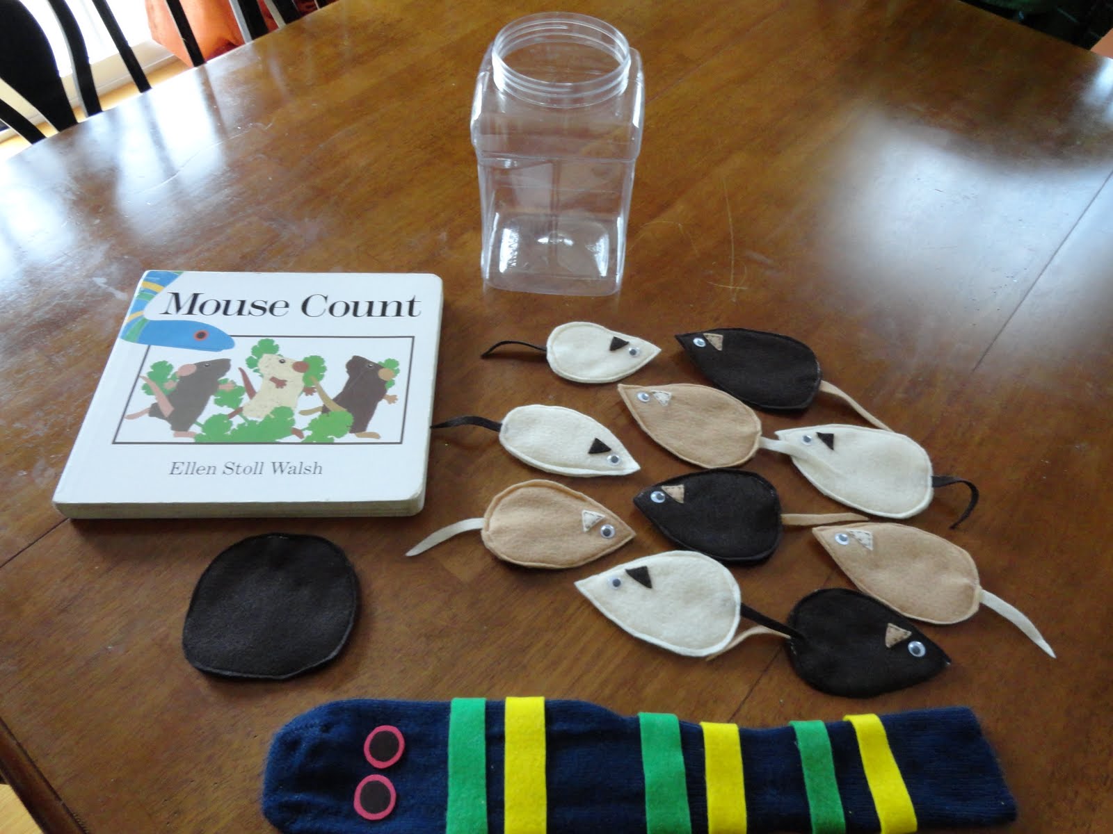 Izzie, Mac and Me: Mouse Count Felt Snake and Mice