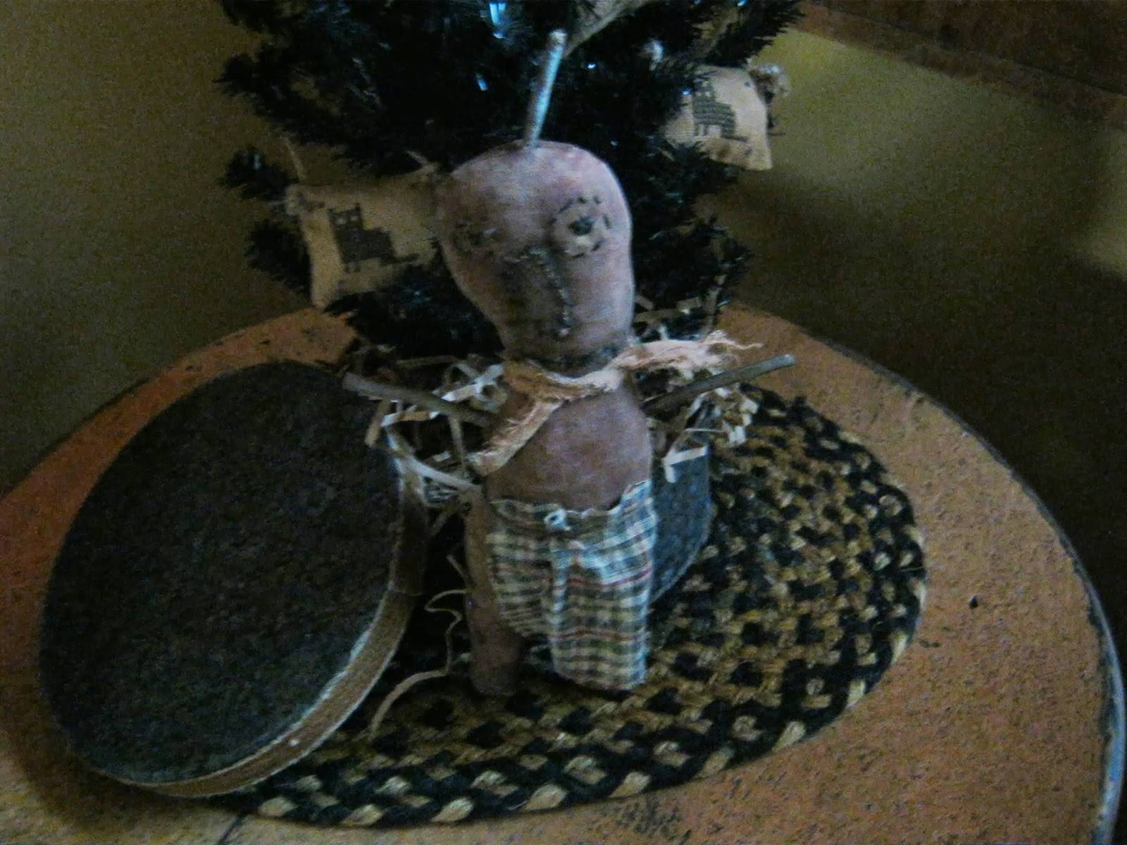 Primitive Passion Decorating: Our new Primitive Make-do chair :0) from ...