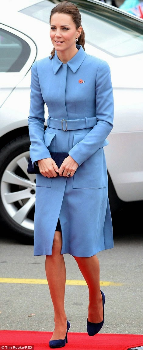 The OAK: How To Dress Like Kate Middleton, Part One: The Blue Dress ...