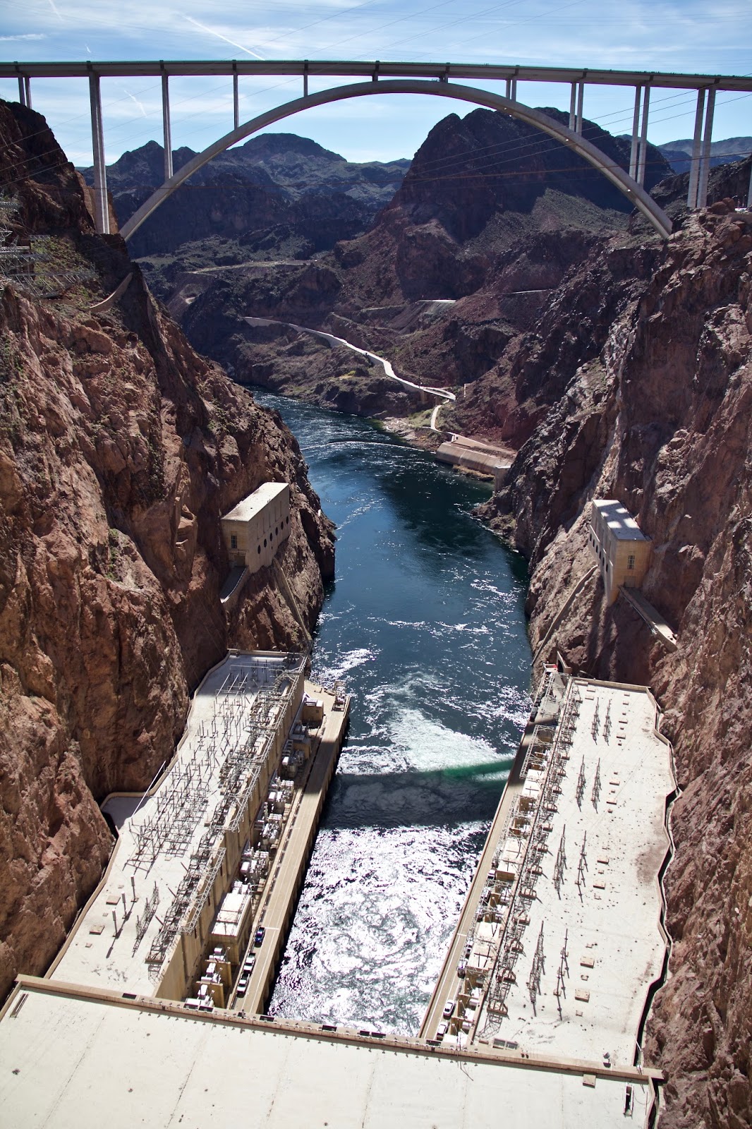 Wiebe's Wanderings: DAM. Real big Dam.