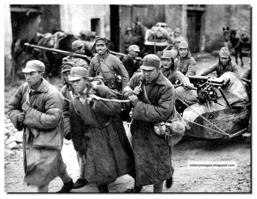 HISTORY IN IMAGES: Pictures Of War, History , WW2: Japanese Invasion Of ...