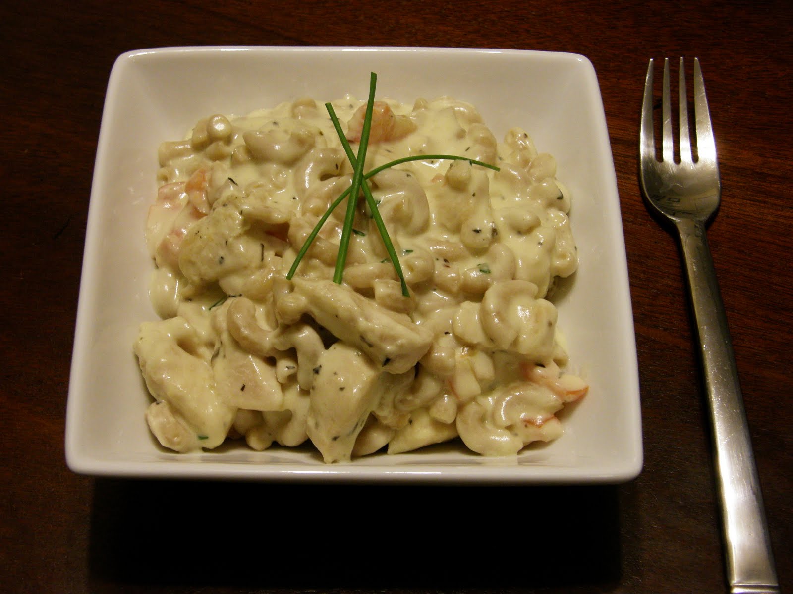 CTimothy's White Plate: Mac Daddy & Cheese