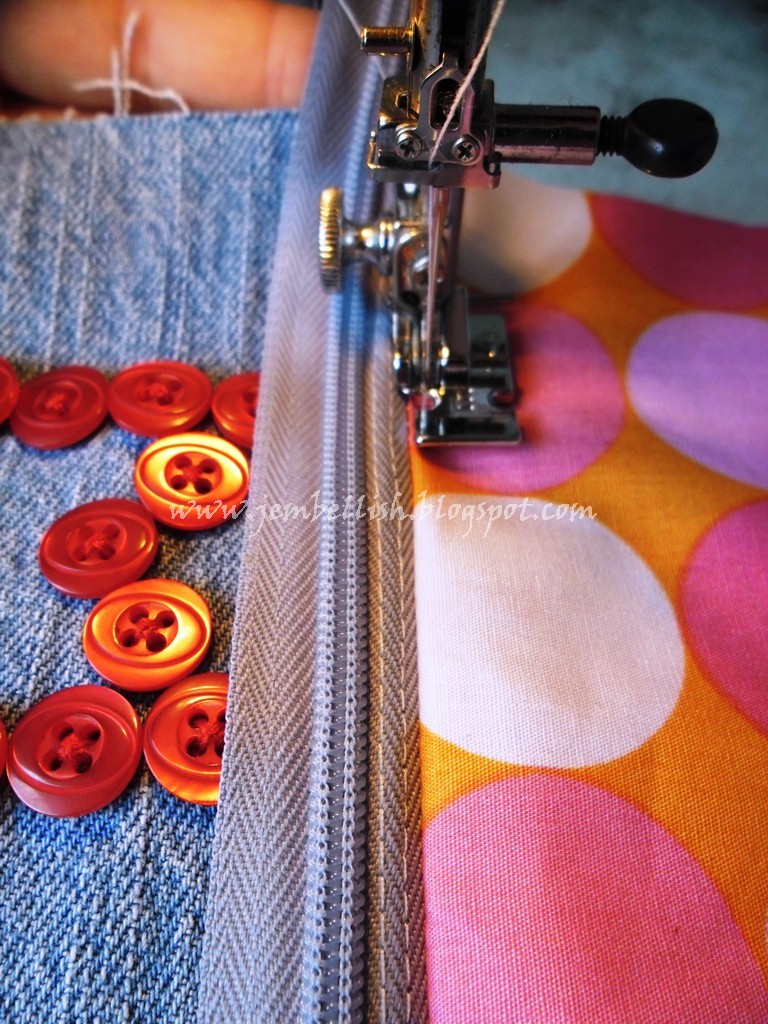 Creating my way to Success: iPod keychain case tutorial