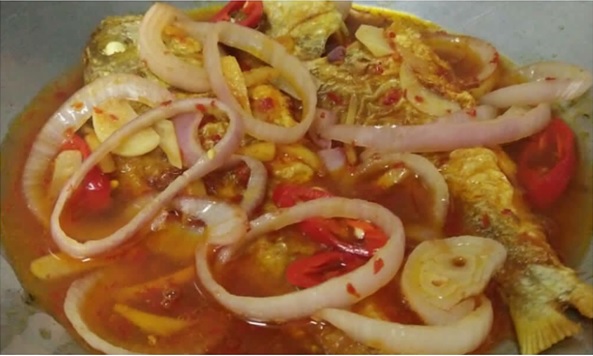 HIDUP BERDIKARI: RESEPI IKAN GERUT MASAK ASAM
