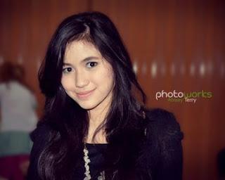 Biodata dan Foto Ashilla Zee (Ashilla Zahrantiara) - Hot Mu Mi