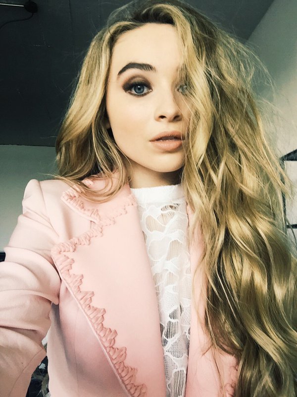 Hall Stars Wall: Sabrina Carpenter
