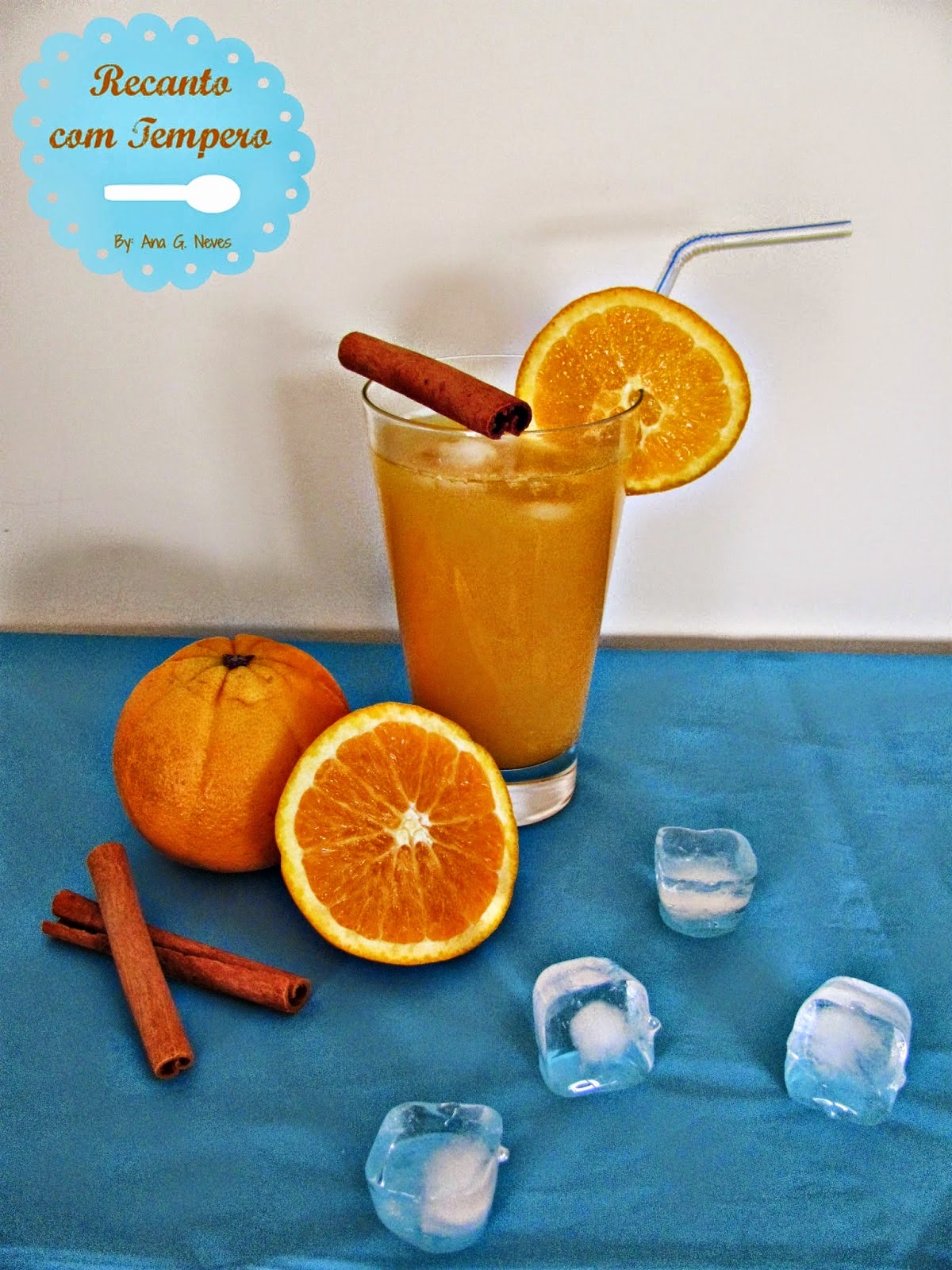 Sumo de laranja natural com canela