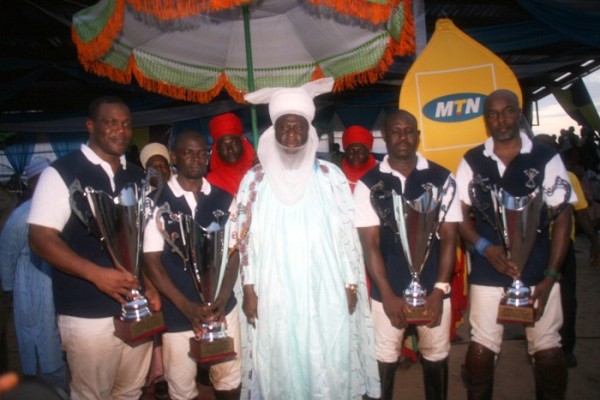 GLOBAL POLO: EL-Amin players with their IBB Cup prizes in a group ...