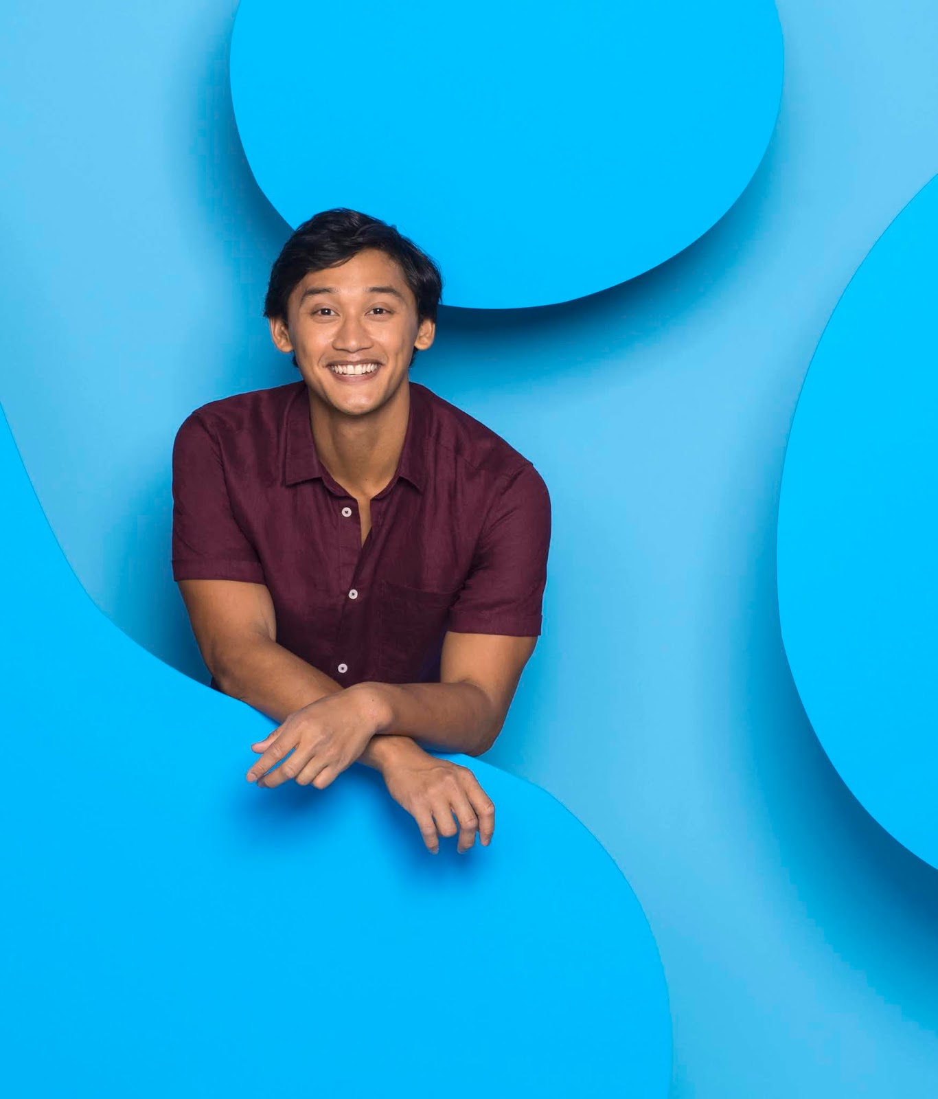 NickALive!: 'Blue's Clues' Reboot Finds New Host in Broadway Actor ...