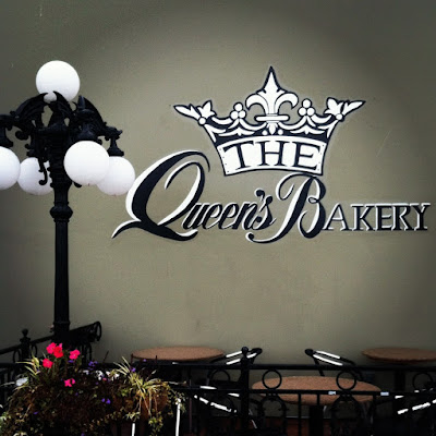 The Cupcake Activist: Review: The Queen's Bakery