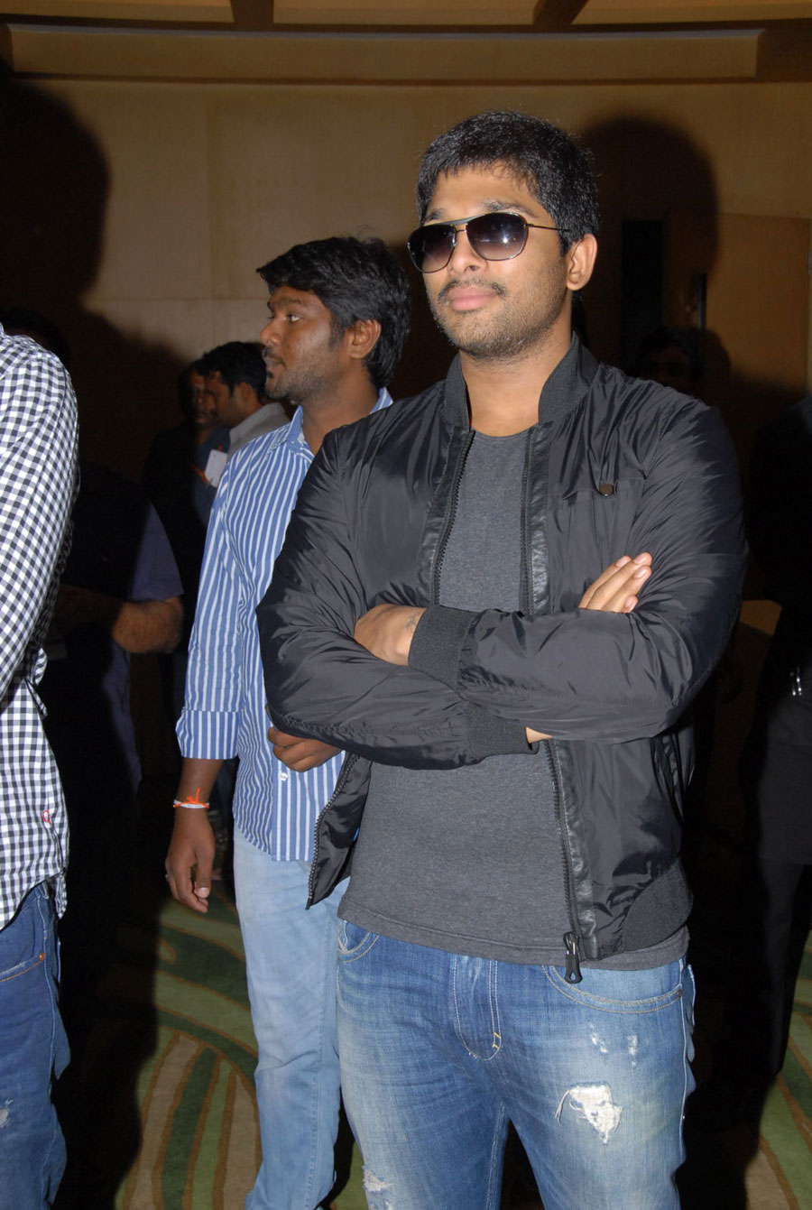 Allu Arjun Stylish photos at Julayi Success Meet