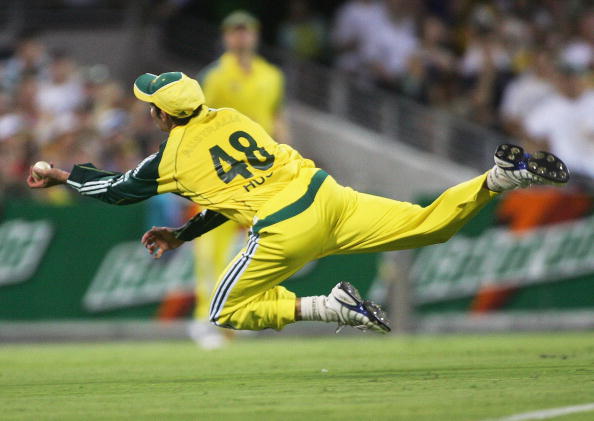Cinema, Cricket, Etc.: Stunning Catches In Cricket