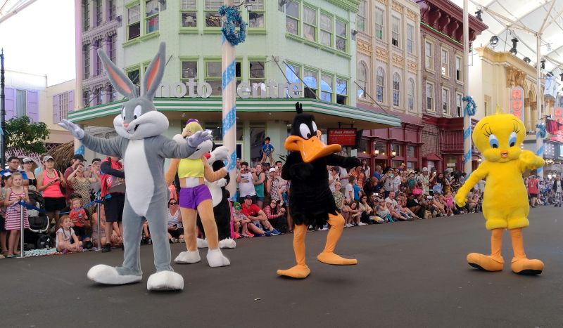 OUTPOST: Live The Movies in Warner Bros. Movie World Australia