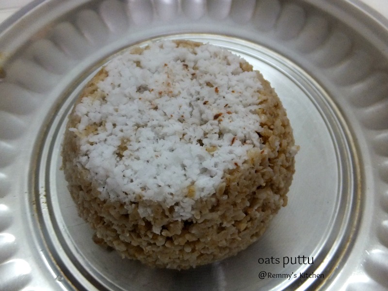 Remmy's Kitchen: Oats puttu / Steamed oats cake