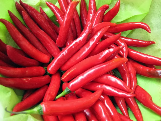 LAMAN SUTERA: * JENIS-JENIS CILI SEGAR DAN YANG TELAH DIPROSES