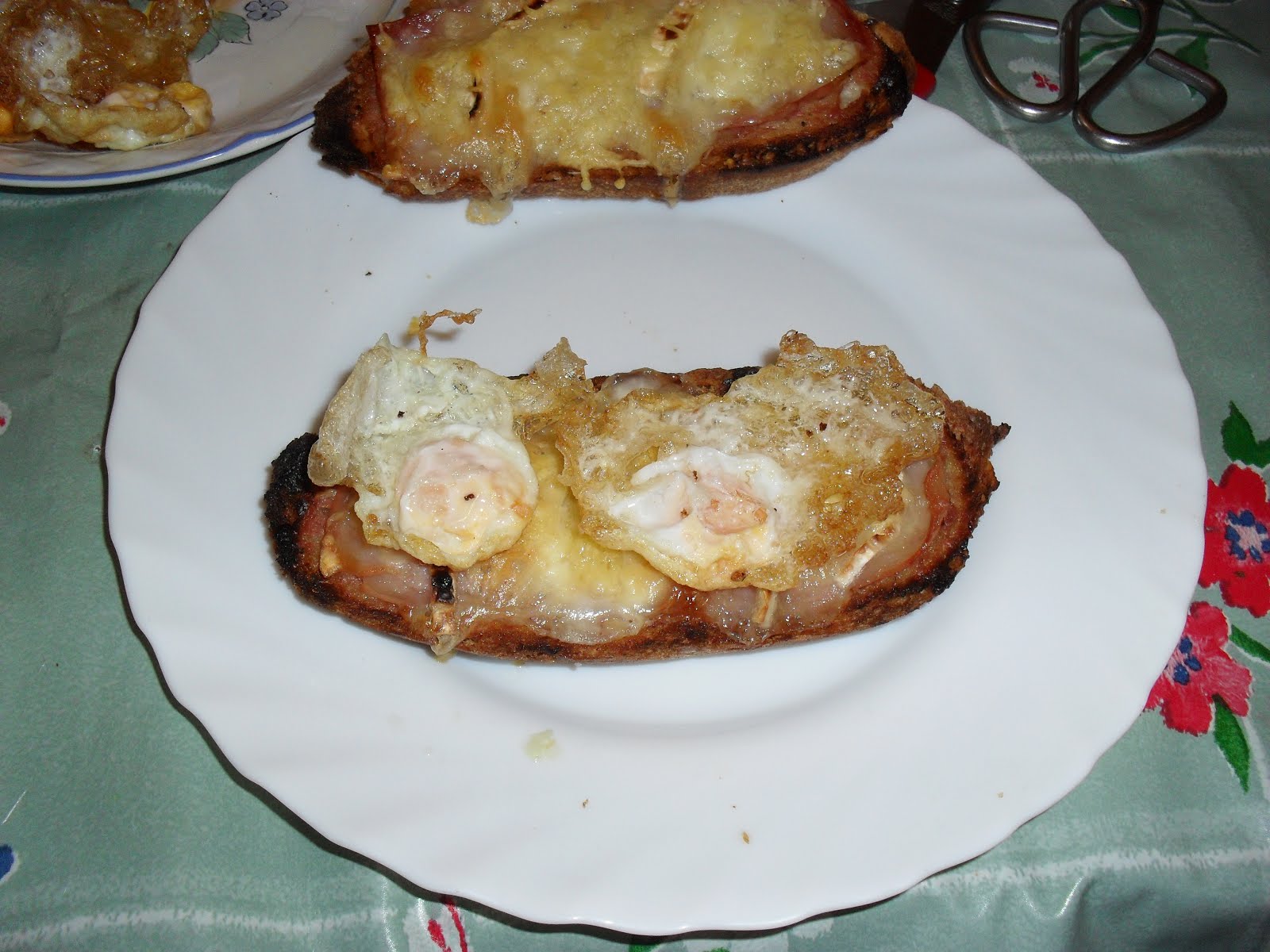 Hermanas cocinitas: TOSTADAS VARIADAS.