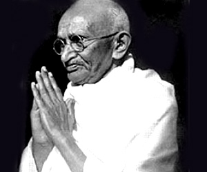Mahatma Gandhi | Famous People