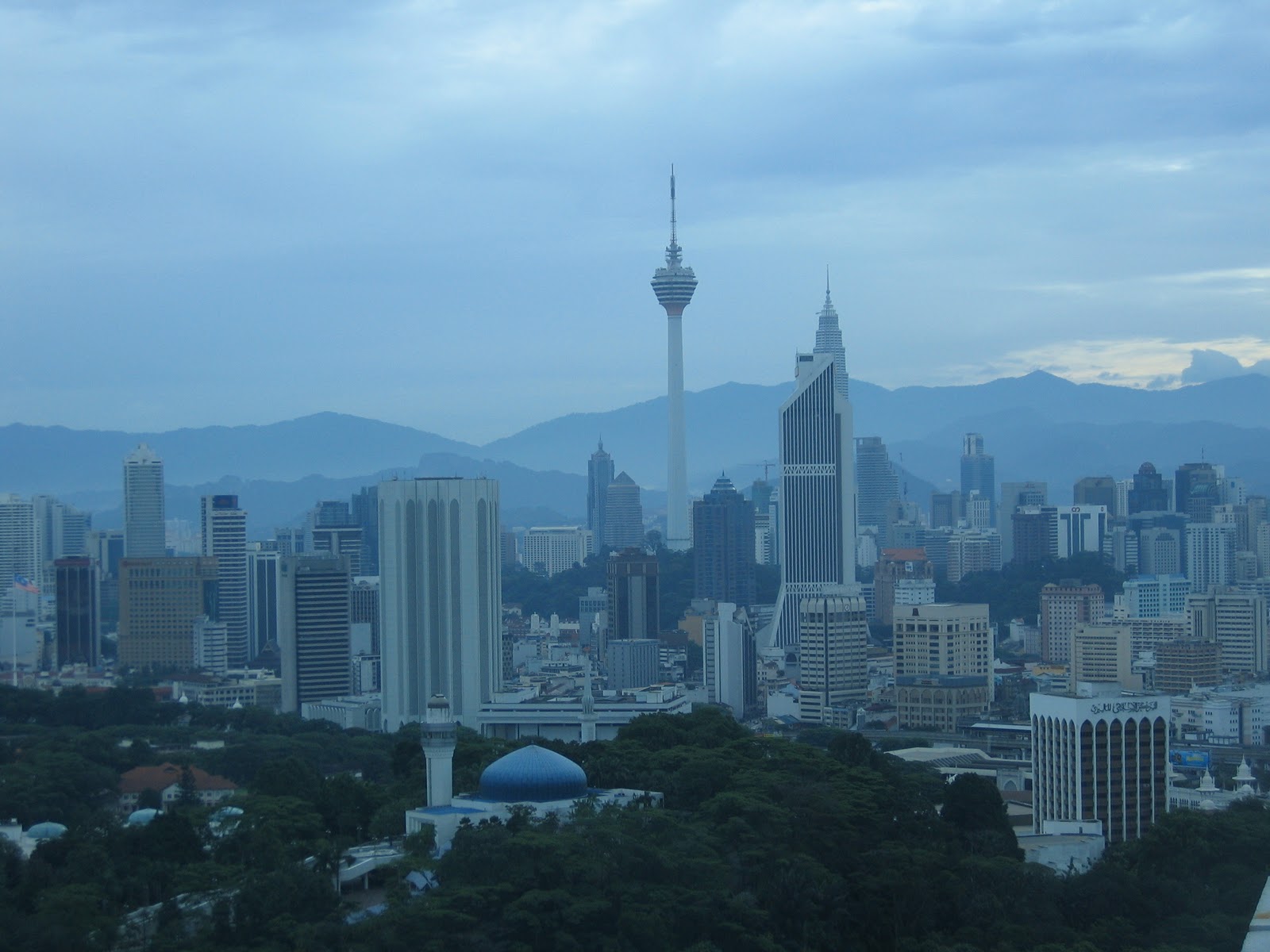 Urban Research: Skyline photos of Kuala Lumpur 1