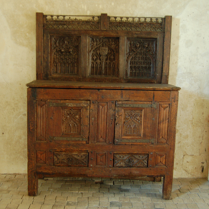 St. Thomas guild - medieval woodworking, furniture and other crafts ...