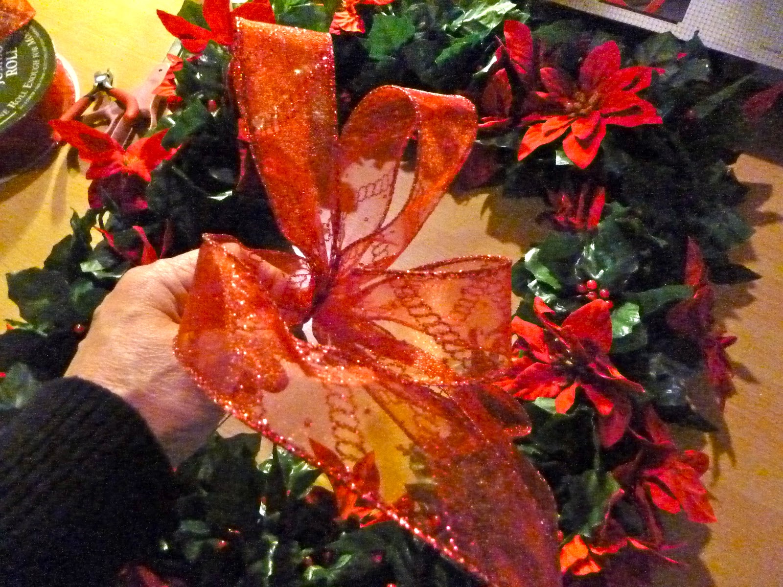 Make it easy crafts: Easy 30-minute rectangular Christmas wreath