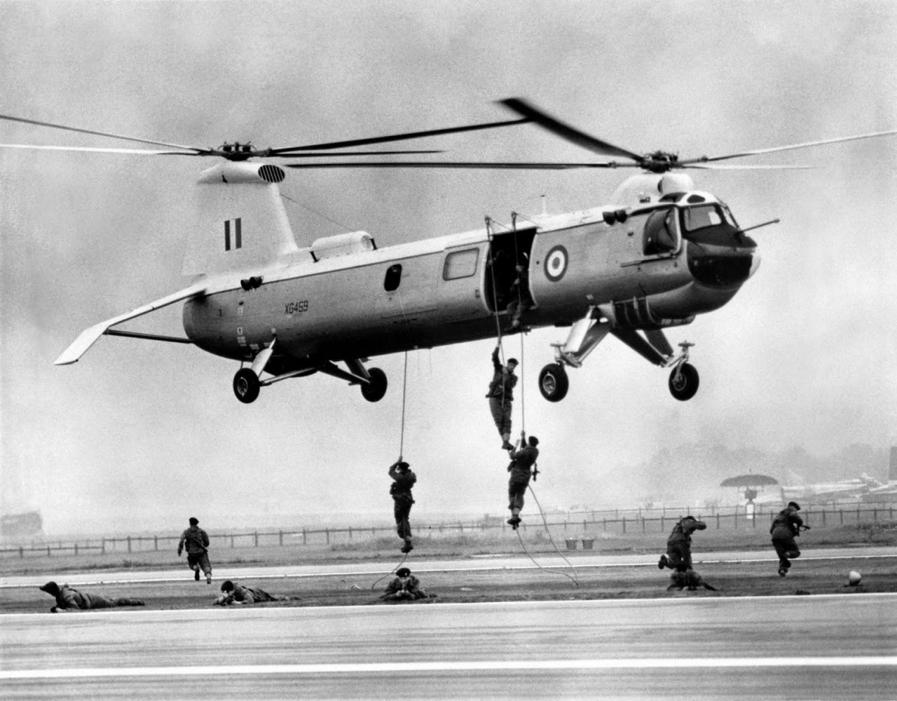 daily timewaster: Bristol Type 192 Belvedere chopper