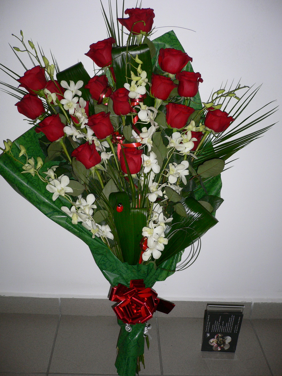 Floraria FLORIS DECO -SLATINA: BUCHET FLORI DIN TRANDAFIRI ROSII CU ...