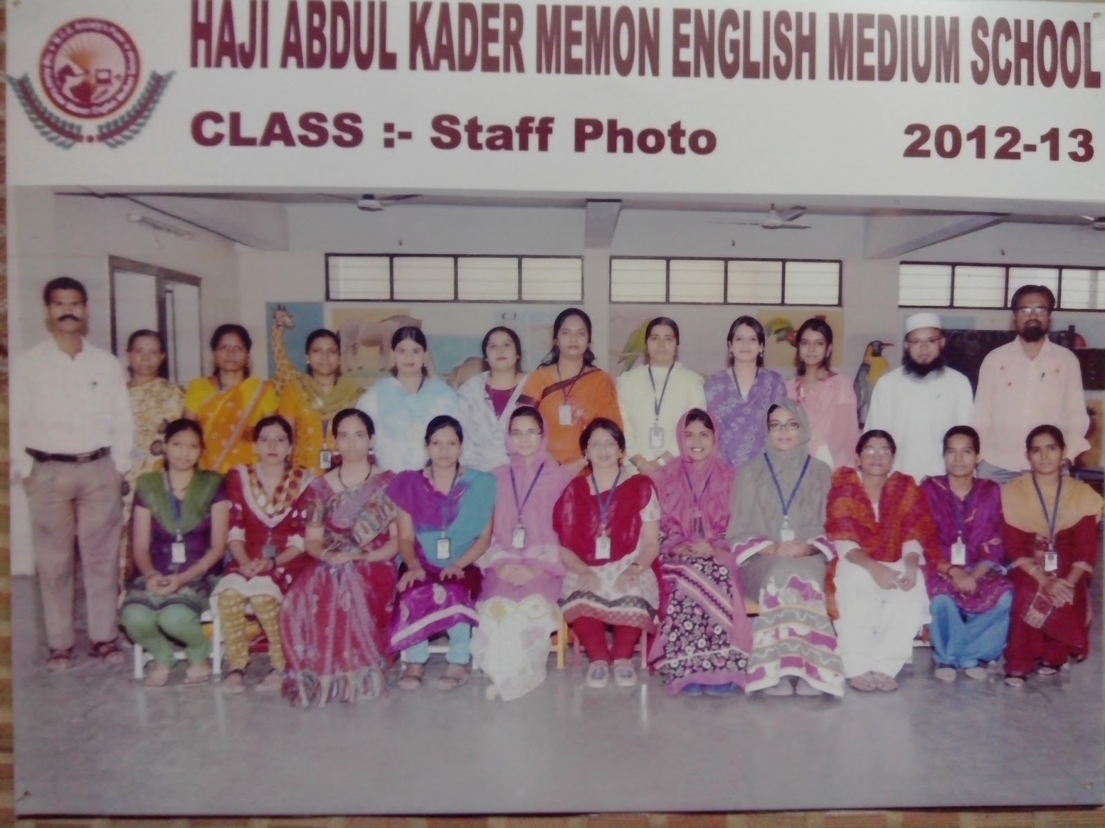 HAJI ABDUL KADER MEMON ENGLISH MEDIUM SCHOOL: CLASS PHOTOS 2012-2013