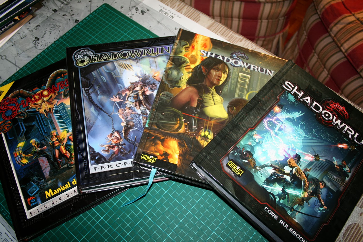 Reseña fotográfica de Shadowrun 5th edition | La Marca del Este