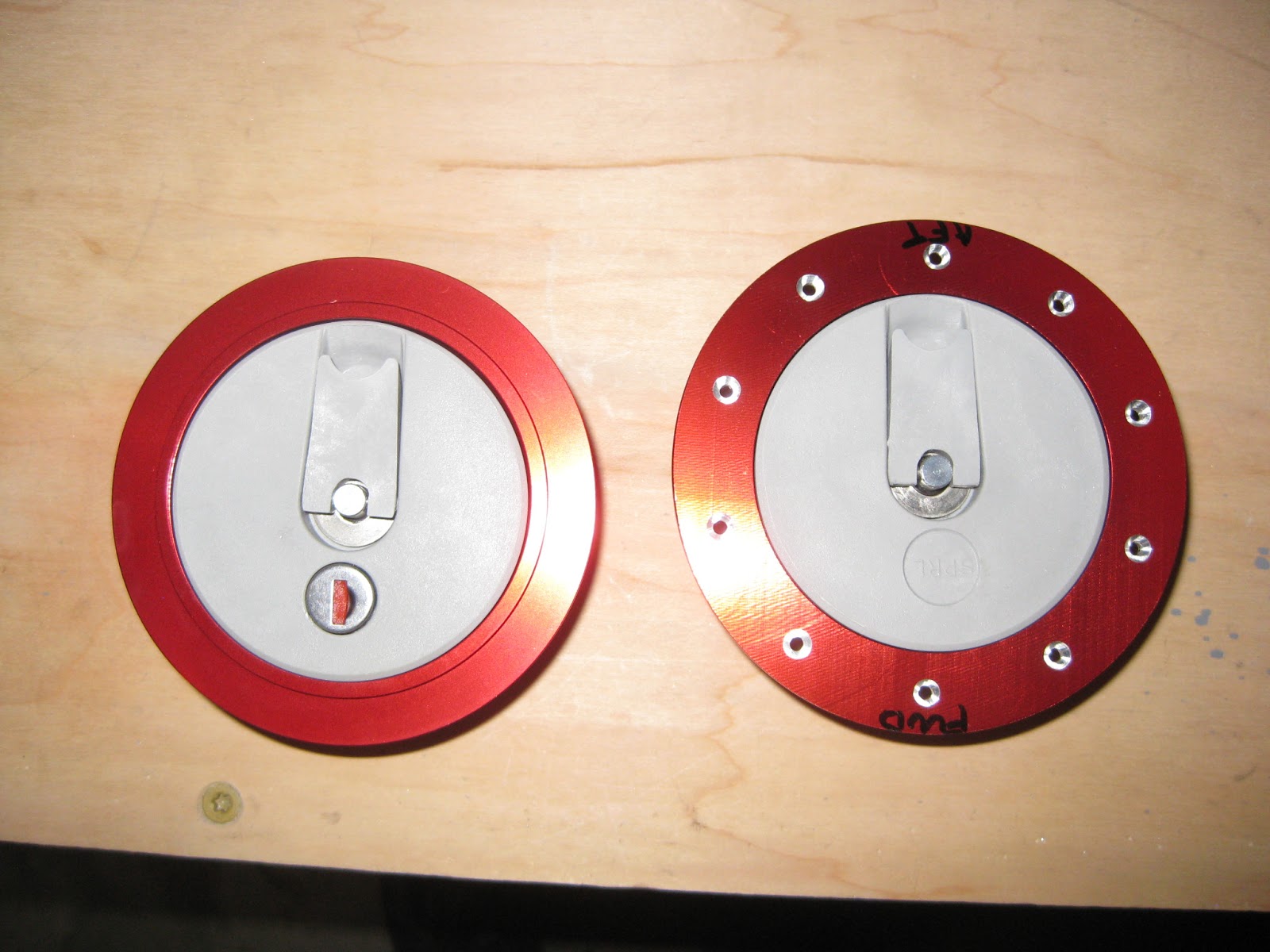 E's Van's RV-14A: Wings: Fuel tanks. Prepping for sealant, capacitive ...