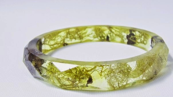 An Interesting Characteristic of Acrylic Casting Resin