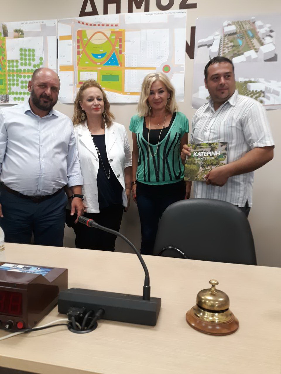 ΛΕΥΤΕΡΙΑ: Δήμος Κατερίνης: Εθιμοτυπική επίσκεψη κοινοβουλευτικής ...