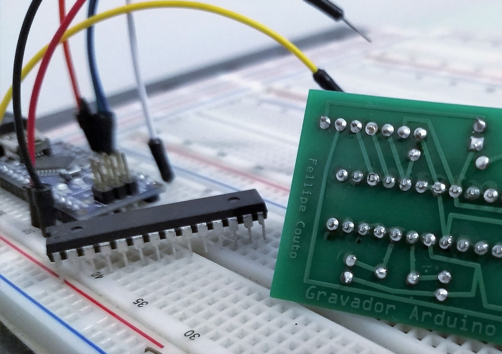 EfeitoNerd #Arduino #ESP32 #Attiny85: Gravador Arduino - Bootloader e Sketch