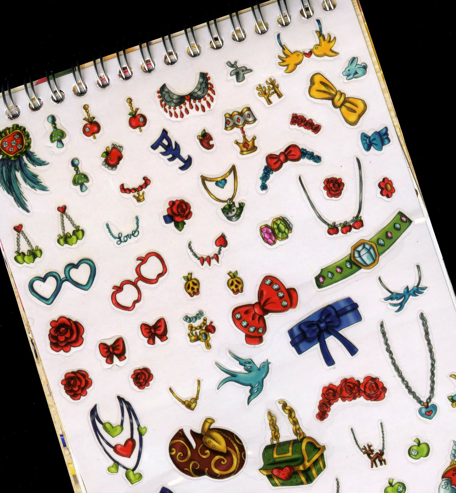 Filmic Light - Snow White Archive: Snow White "Style Me Up!" Book