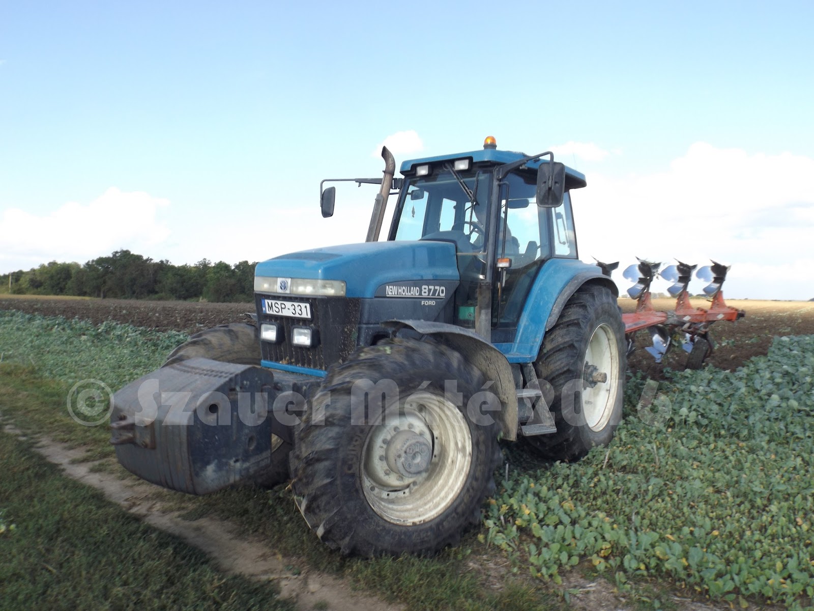 ..Mezőgépek..: New Holland-Ford 8770 - Szántás