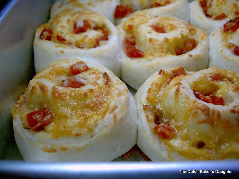 The Dutch Baker's Daughter: Fiery Tomato Chile Cheese Buns