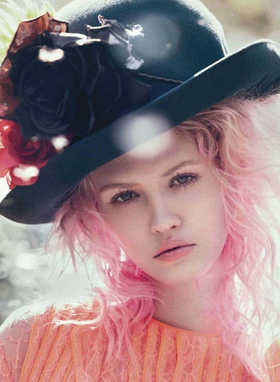 La Maison Boheme: Pink Coiffure