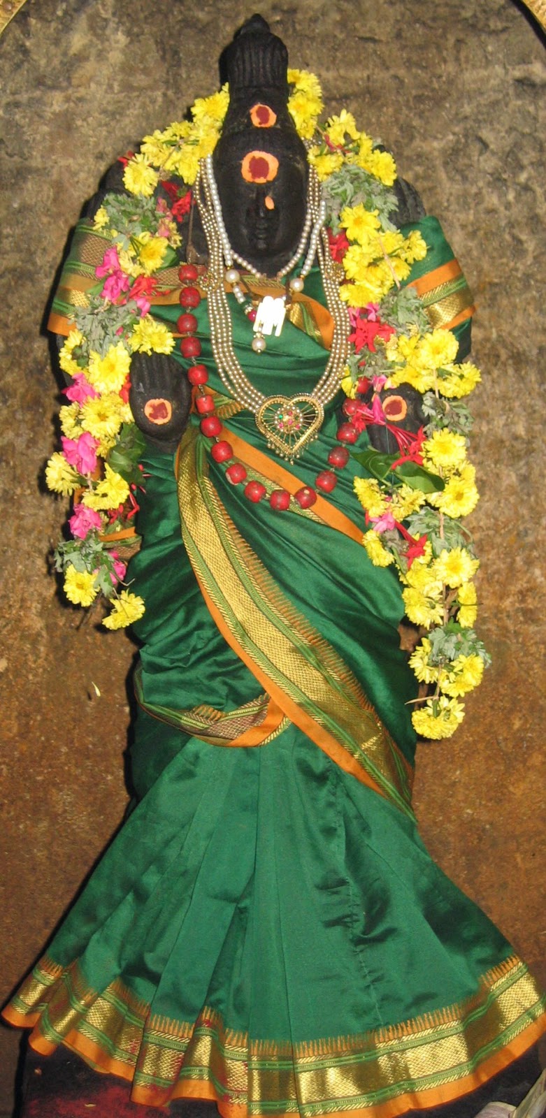 Temple, Travel and Sport: Idayatrumangalam Mangalya Easwaran Temple