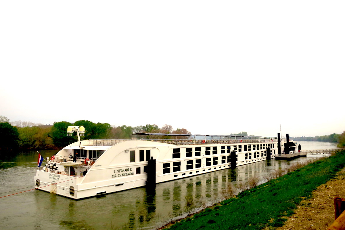 Uniworld SS Catherine - Burgundy and Rhone River Cruise Review: The ...