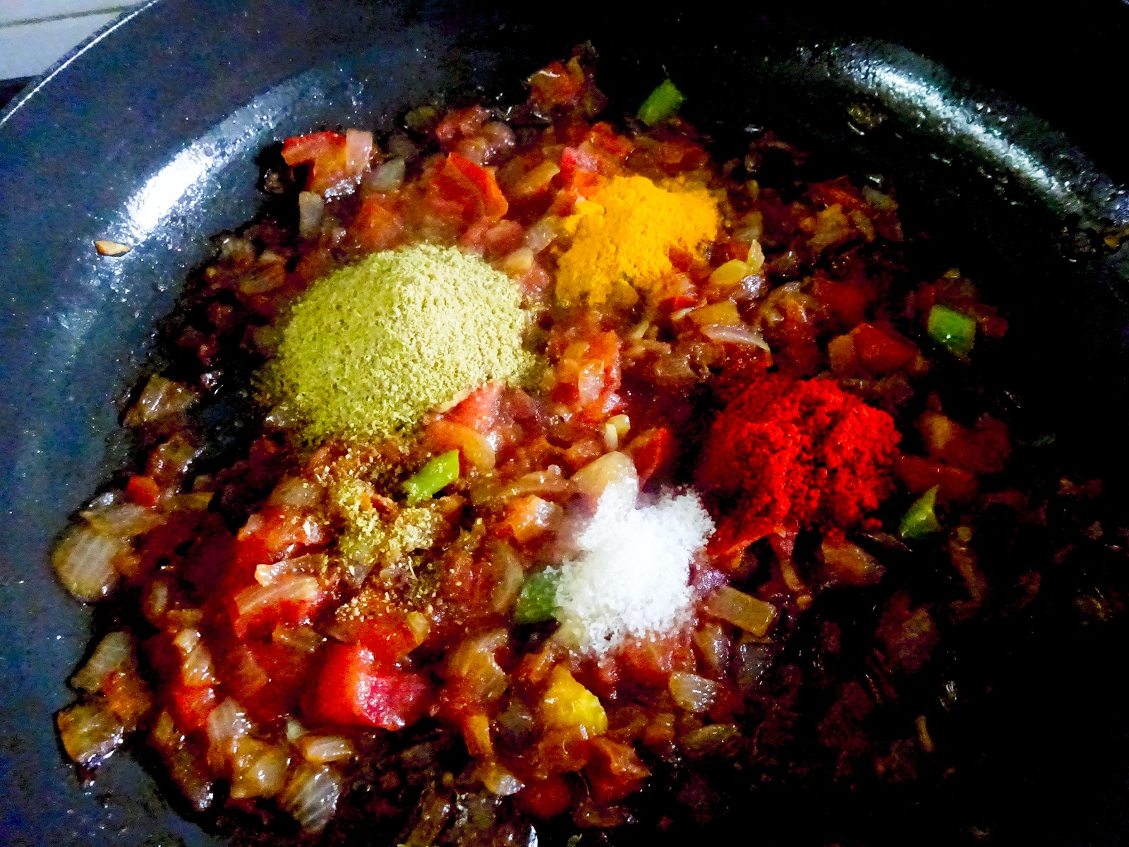 Veg Indian Cooking: Punjabi Masala Urad Dal Badi Aur Matar Ki Sabzi