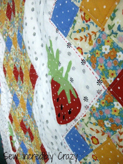 Sew Incredibly Crazy: Hannah's Berry Patch and a Free Pattern