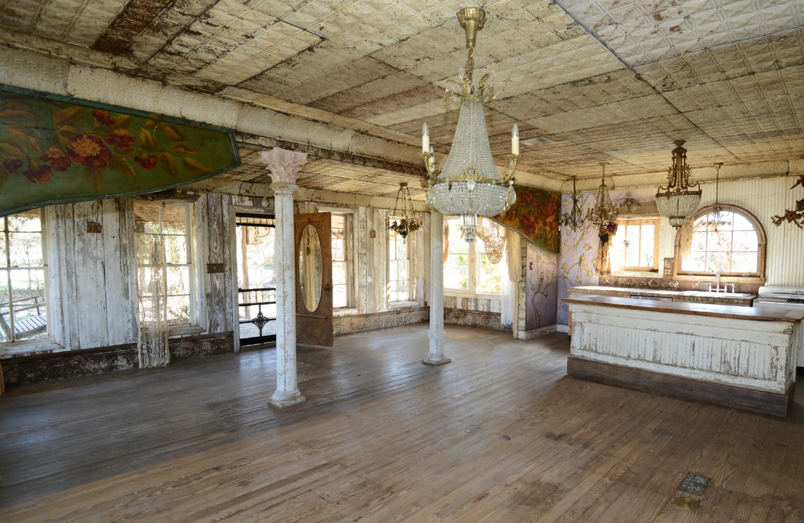 Fiona and Twig: Magnolia Pearl Ranch For Sale