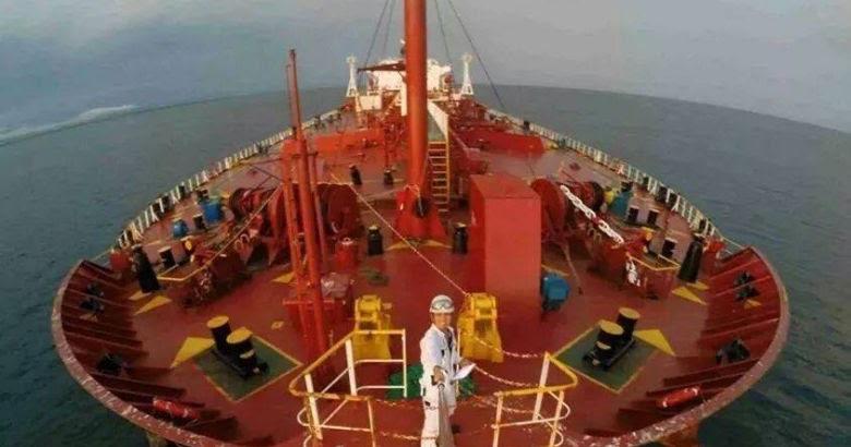 Job At Sea: Ranks for Oil/Chemical Tanker